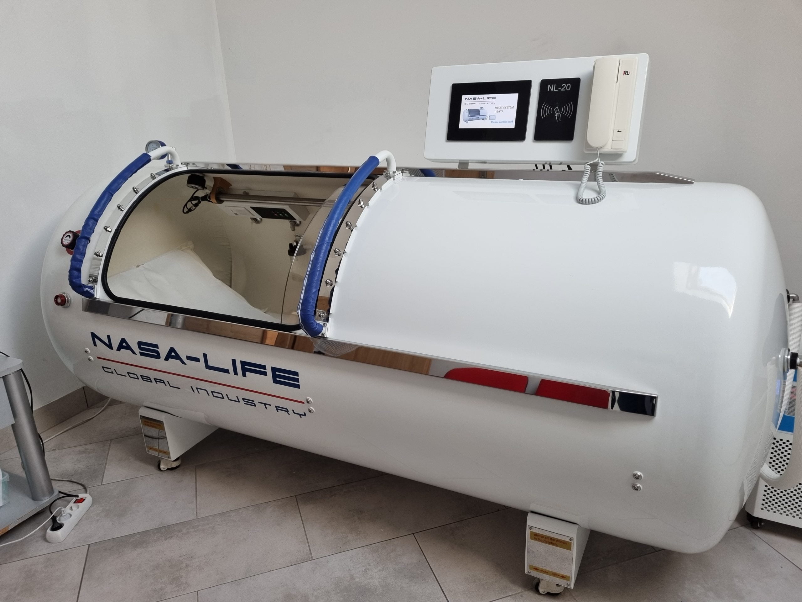 Tlenoterapia hiperbaryczna - Centrum Medyczne Medica Zwoleń